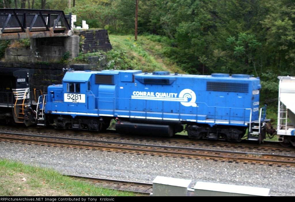 NS 5281 On it's way west from New Jersey